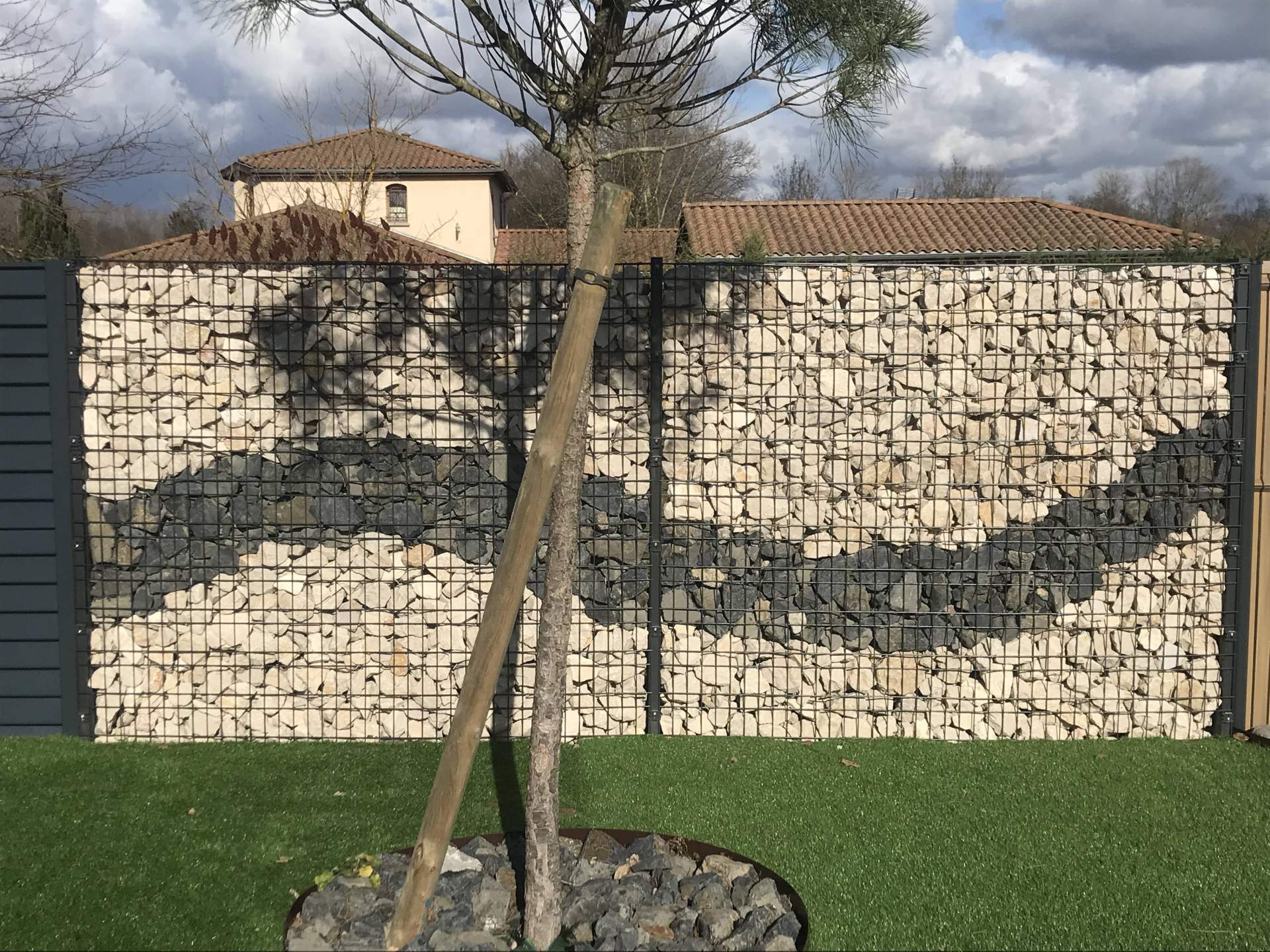 Clôture minérale, cage en pierre - Darbon paysage